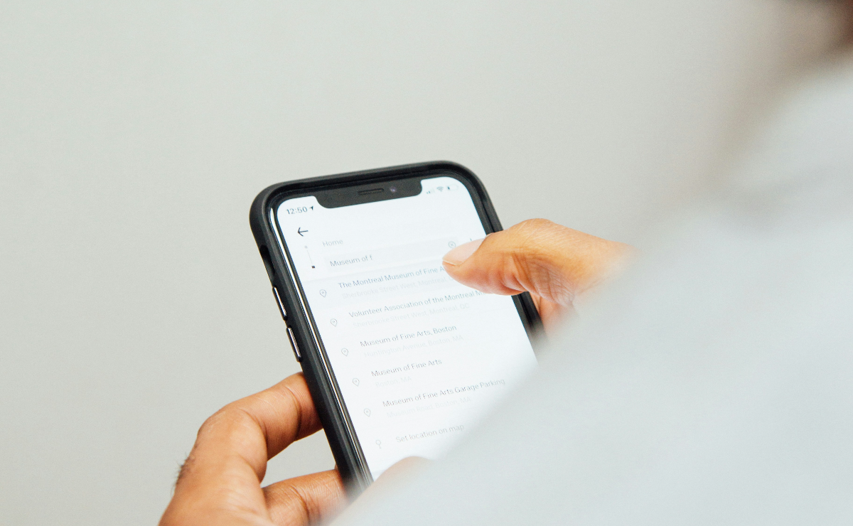 How Many eSIMs Can You Have in Your iPhone? - SimOptions