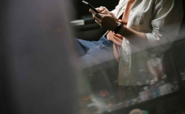 How to Set Up & Manage a Dual eSIM on Your Device